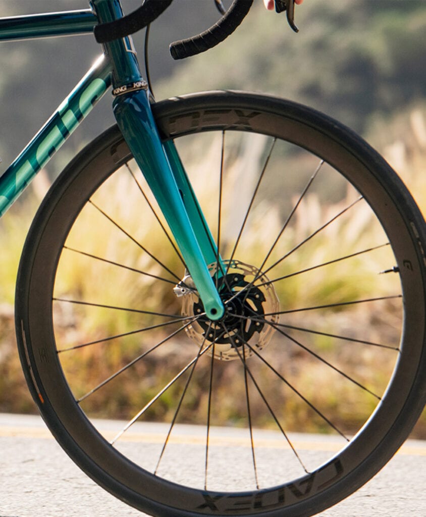 Le nuove Cadex 36 Disc Tubeless, attriti al minimo - bici.PRO