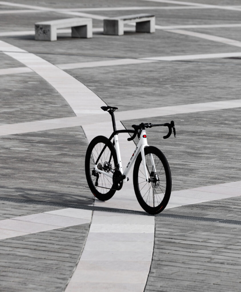 De Rosa Idol: A Renewed Design for Speed and Super Performance - bici.PRO